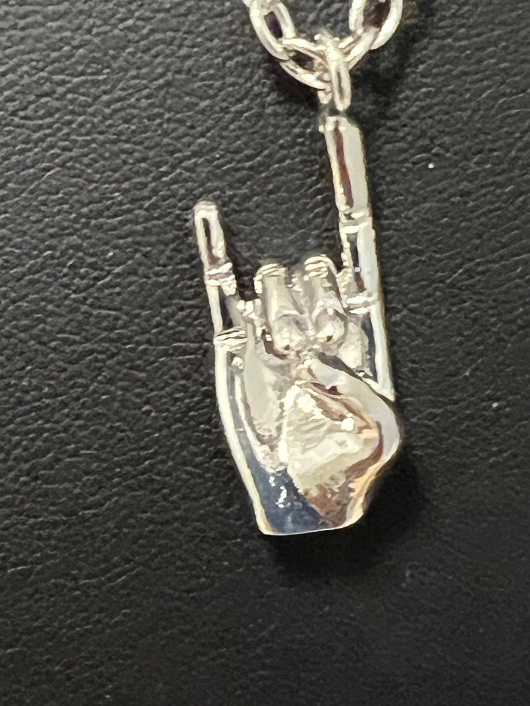 Zeta Phi Beta ZPB Hand Sign Necklace – D9 Greeks